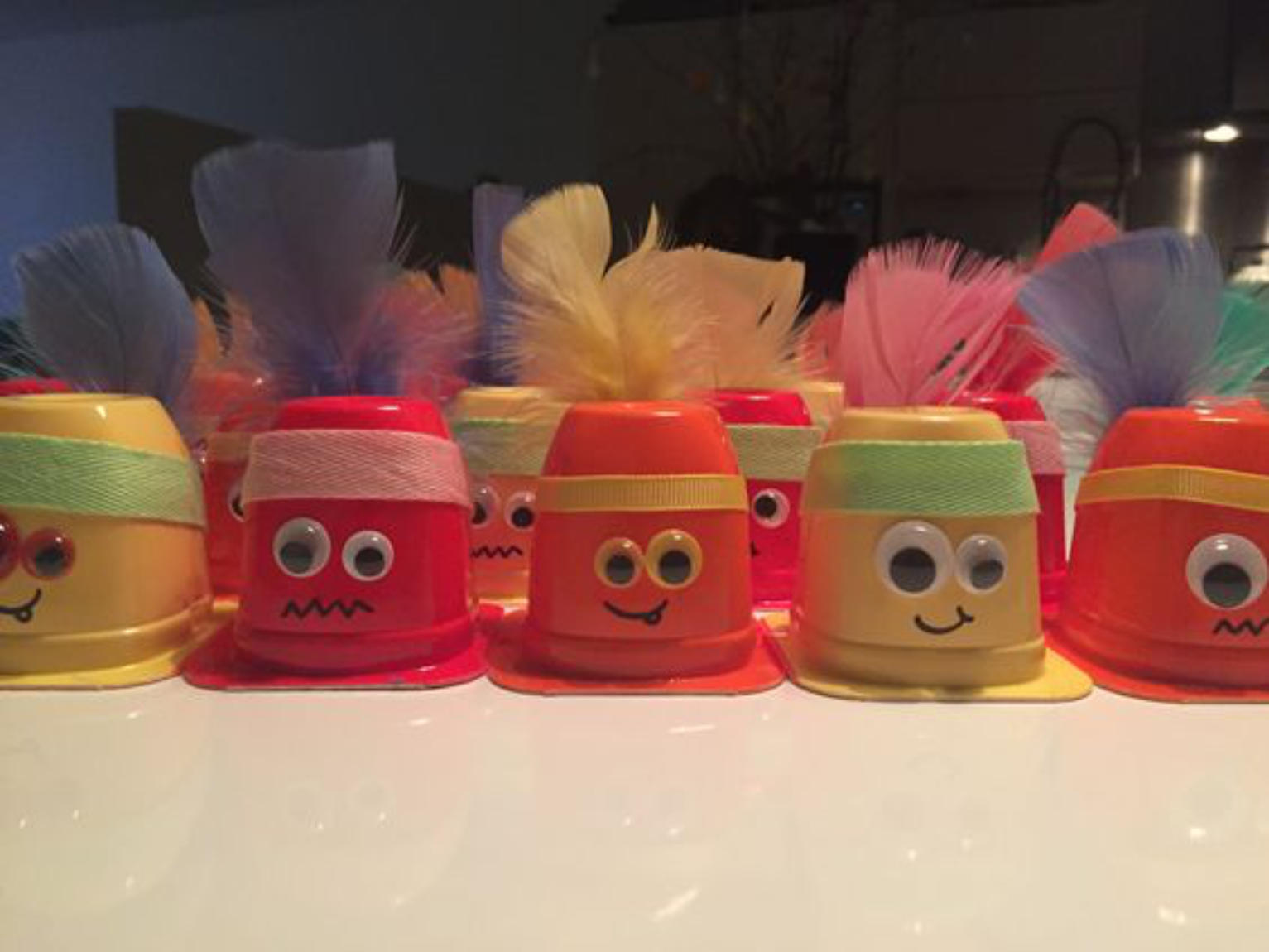 Crafts with yogurt cups - Preschool and Primary - Aluno On