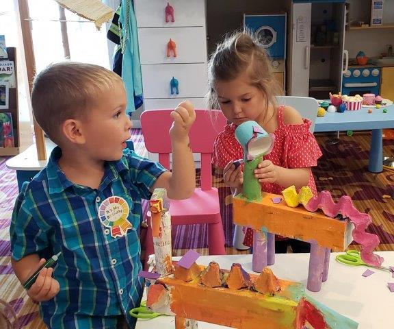 Game ideas, toys and resources with recyclable materials - Preschool ...